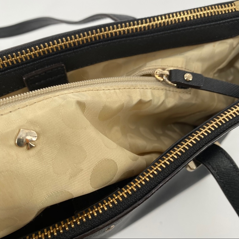 Kate Spade Black Leather Gold Emblem Lined Purse - Gem